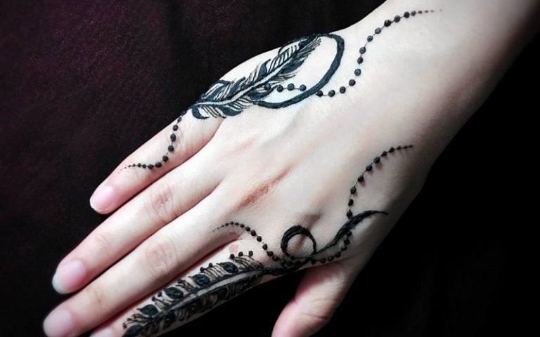 Vẽ Henna là gì? Ý nghĩa 7 biểu tượng trong nghệ thuật vẽ Henna
