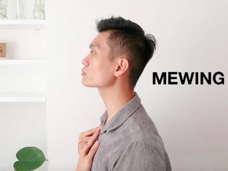 6 dấu hiệu tập mewing sai cách và hậu quả nguy hiểm ở sau
