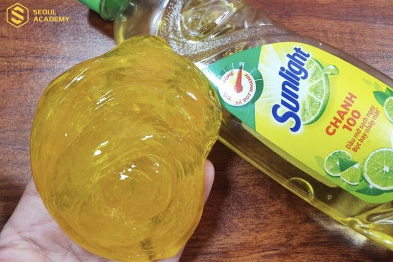 8 cách làm slime không cần keo và dung dịch rơ miệng dễ làm