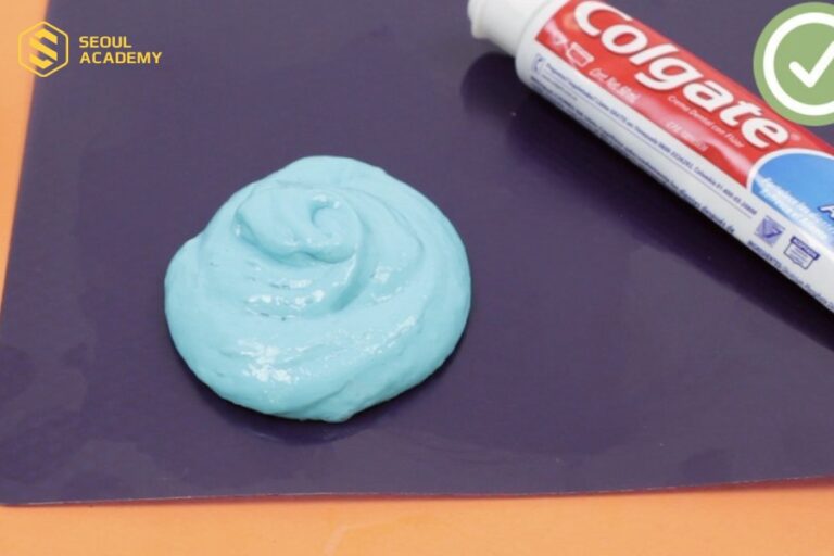 8 cách làm slime không cần keo và dung dịch rơ miệng dễ làm