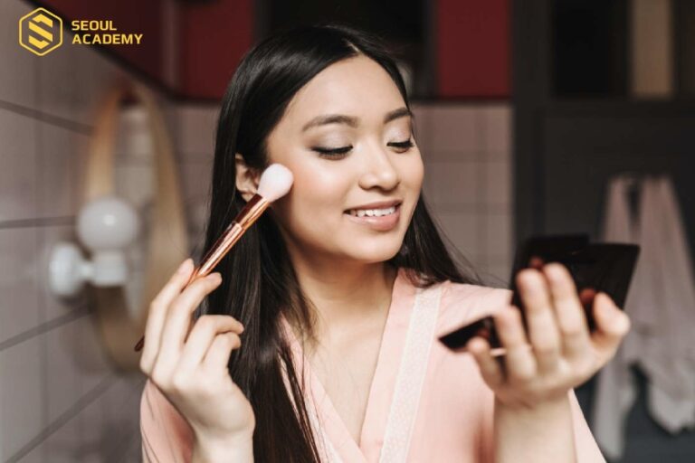 1 Khóa học make up cá nhân bao nhiêu tiền? Bảng giá 2025