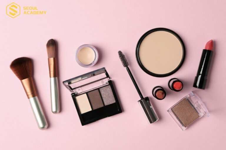 1 Khóa học make up cá nhân bao nhiêu tiền? Bảng giá 2025
