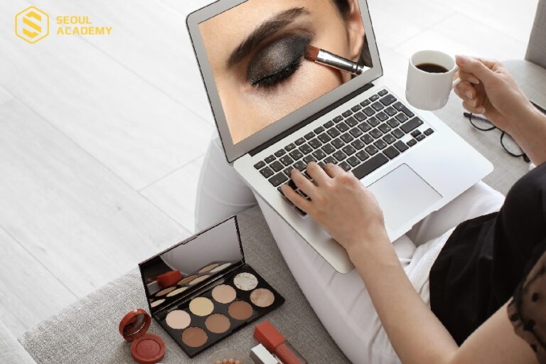 1 Khóa học make up cá nhân bao nhiêu tiền? Bảng giá 2025