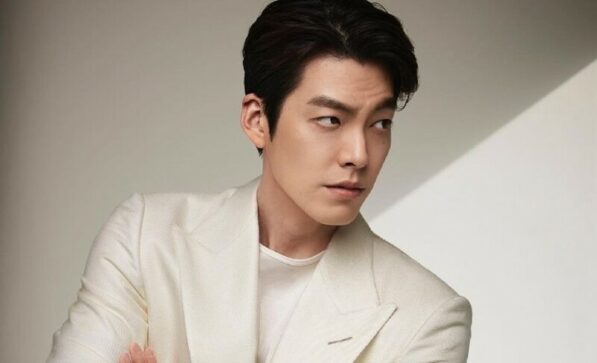 Mũi tam giác là gì? Tướng số như thế nào? Có nên sửa không?